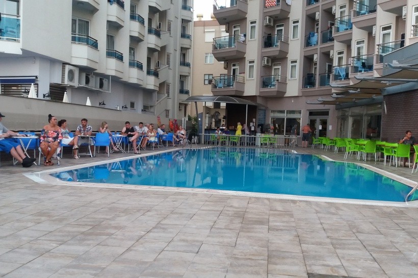 Hotel Monart City, Turecko Alanya - 498 EUR (̶6̶5̶3̶ EUR) Invia